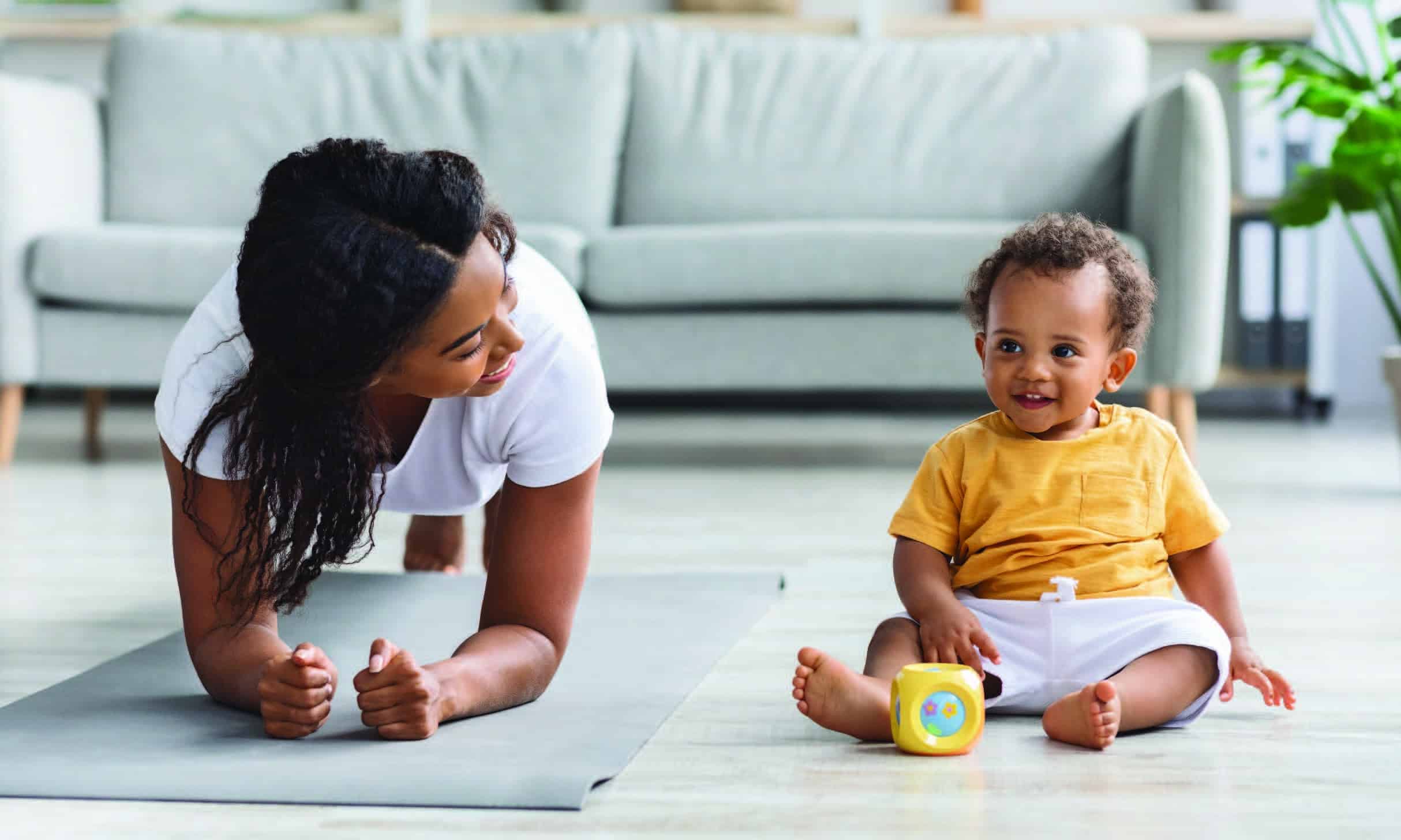 Massage bébé 5 astuces pour apaiser, soulager et renforcer les liens ...